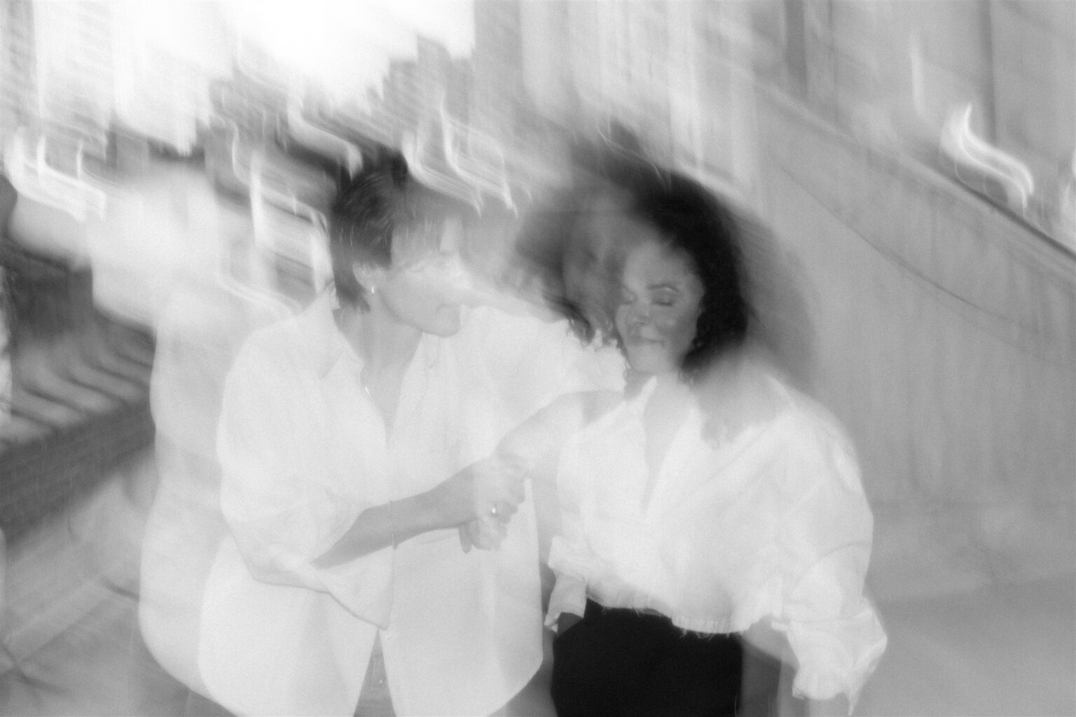 Grungy New York City Rooftop Couples Session - crtvduo.com