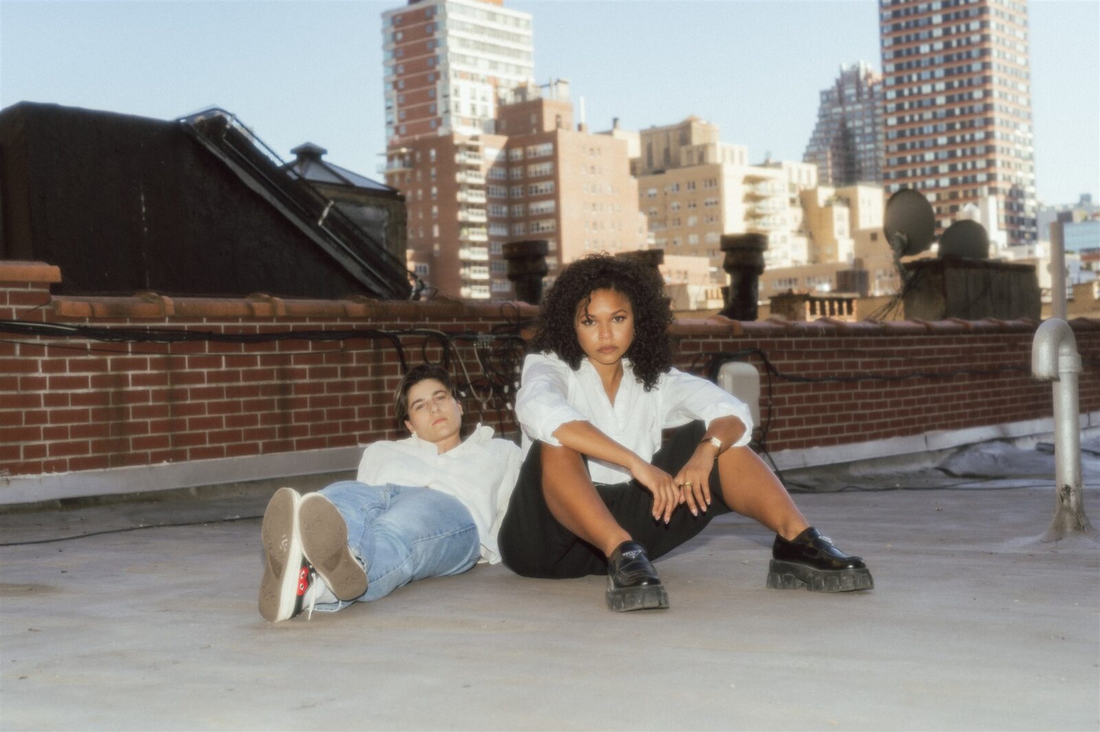 Grungy New York City Rooftop Couples Session - crtvduo.com