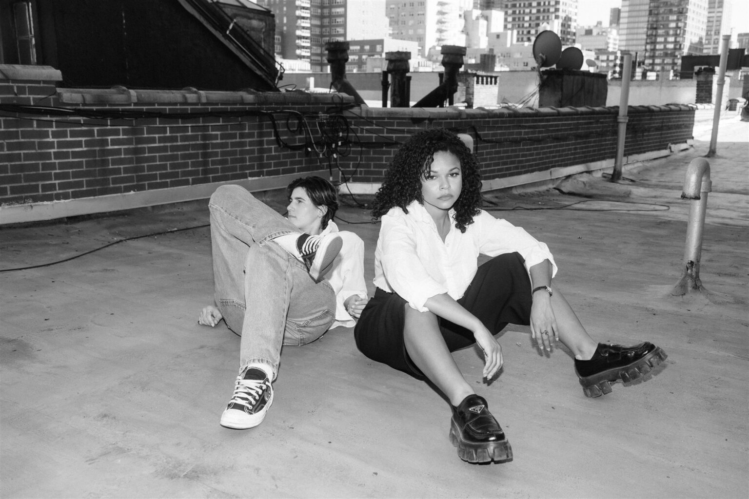 Grungy New York City Rooftop Couples Session - crtvduo.com