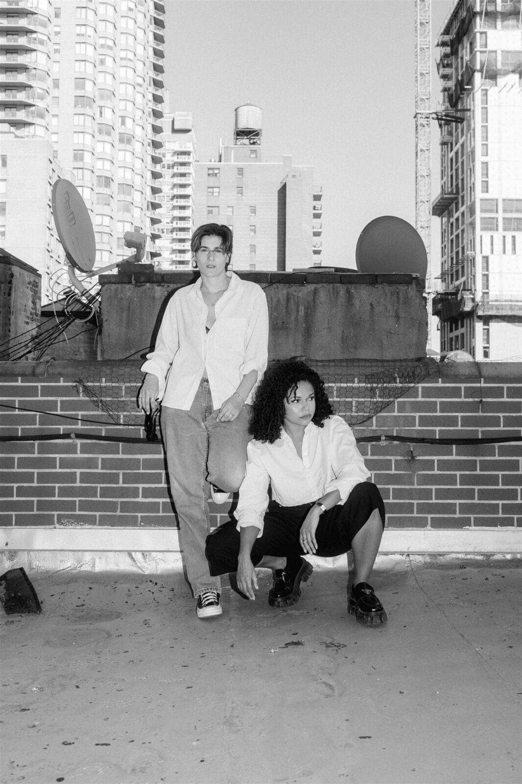 Grungy New York City Rooftop Couples Session - crtvduo.com